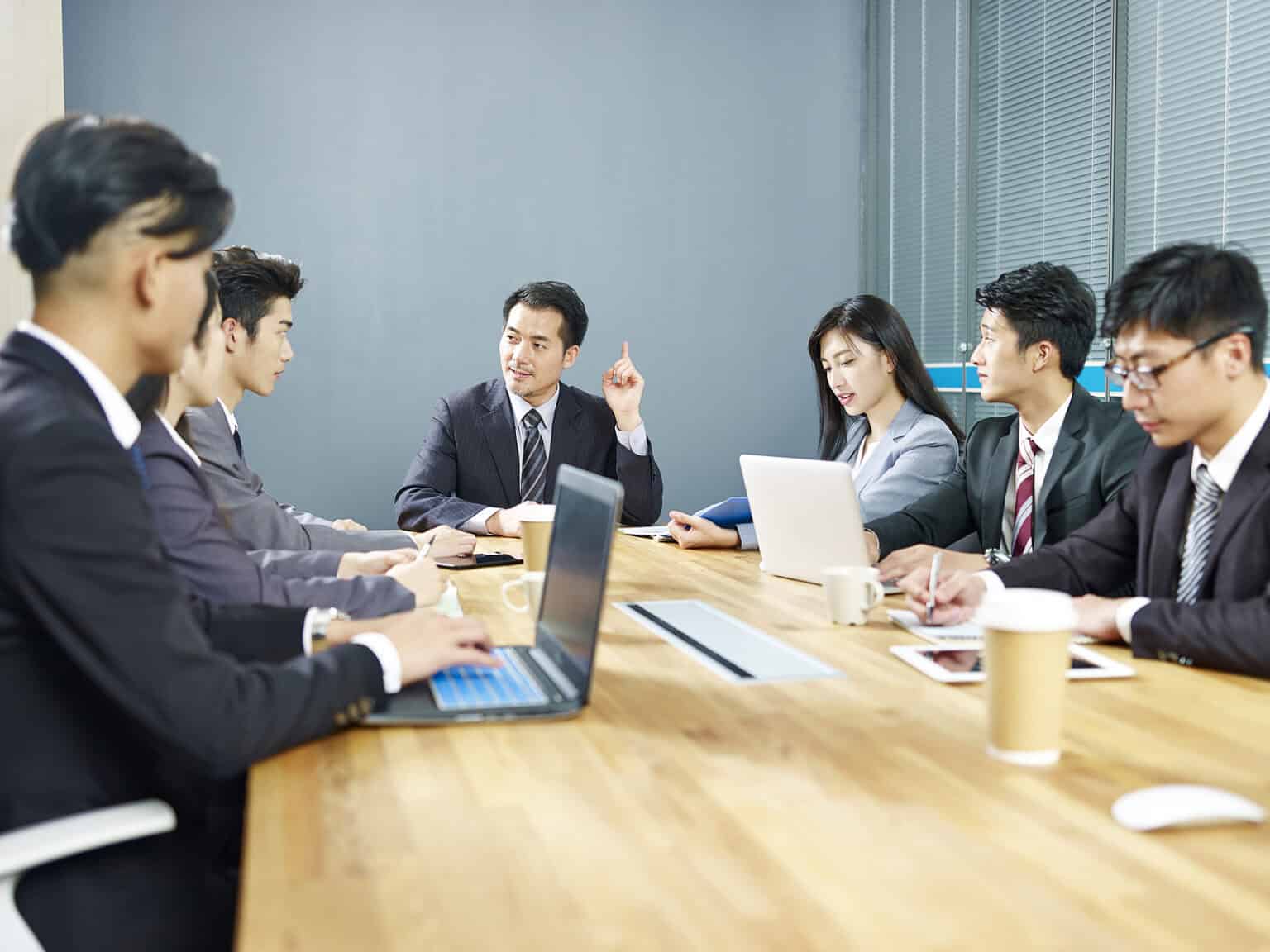 What is ITSM and Why It Matters: A Beginner's Overview - ITChronicles